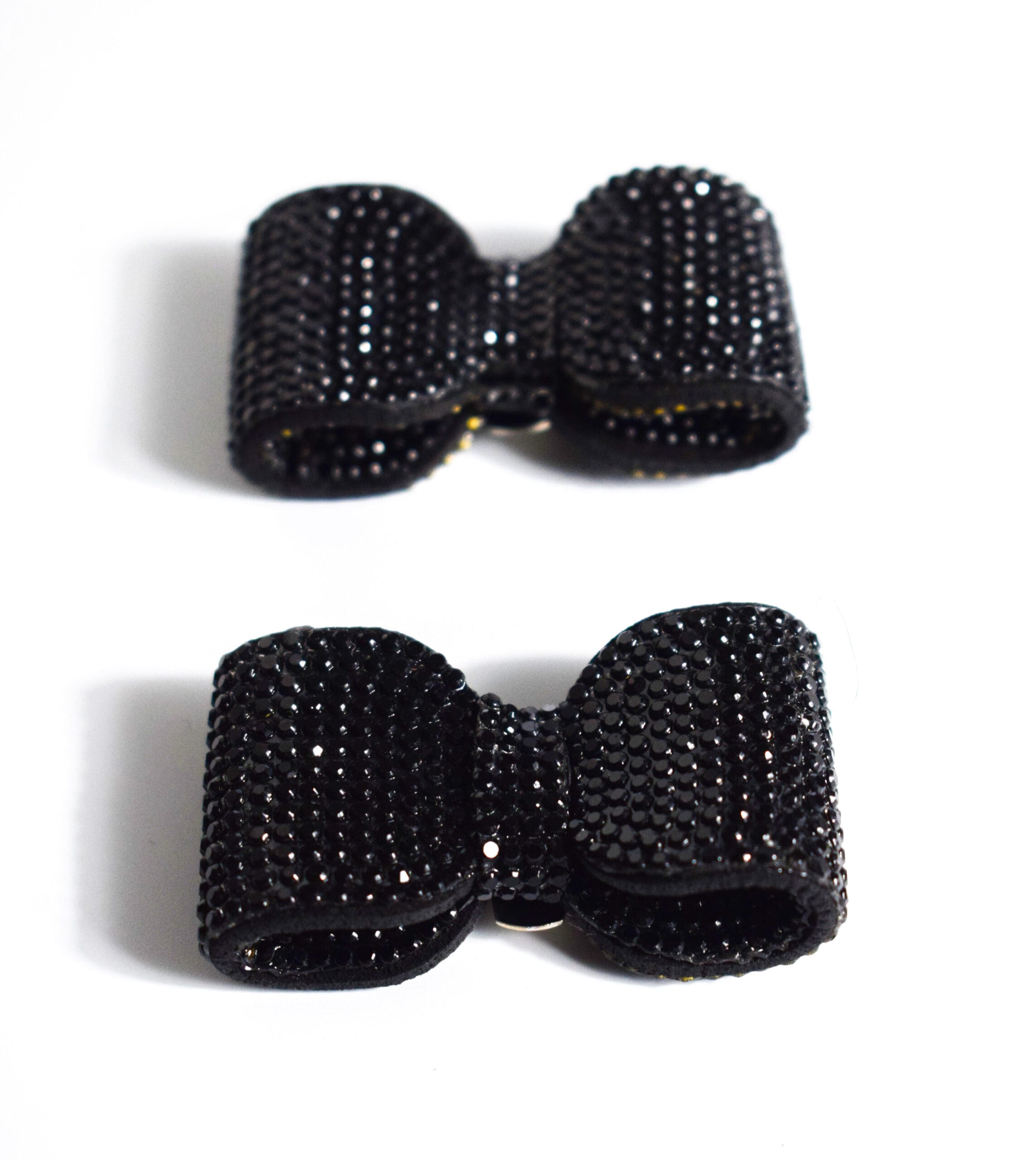 Black Crystals Bow Shoe Clips – Aethra